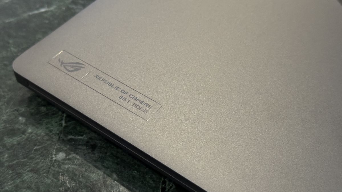 Asus ROG Zephyrus G14 (2024) hands-on review: the real gaming MacBook ...