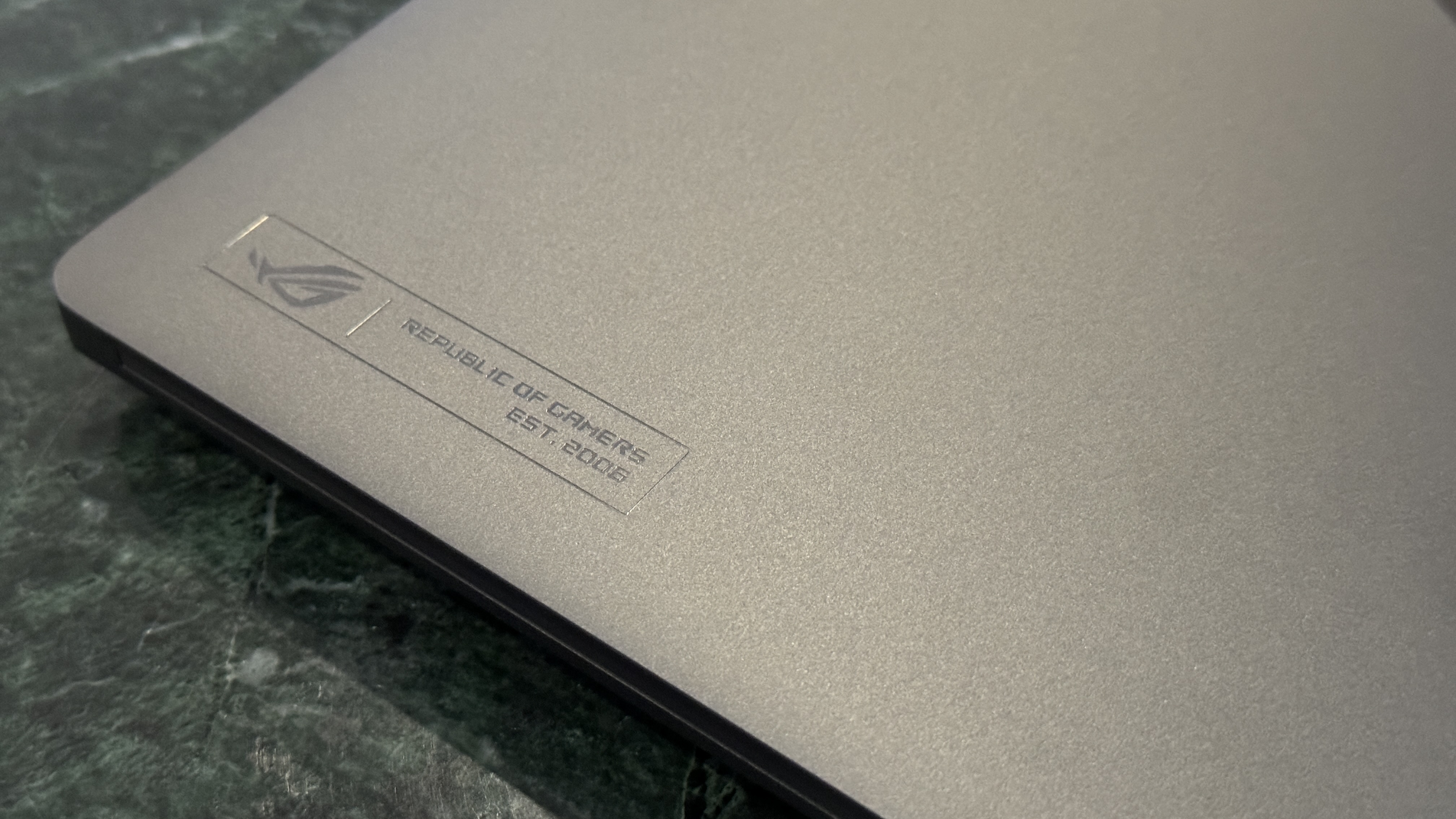 Asus ROG Zephyrus G14 (2024) hands-on review: the real gaming MacBook ...