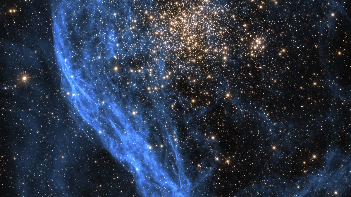 Stars young and old glitter with 'nebulosity' in Hubble telescope photos | Space