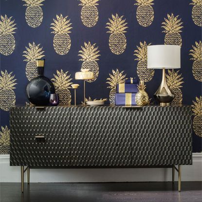 Feature wall ideas – make a style statement with wallpaper, paint ...