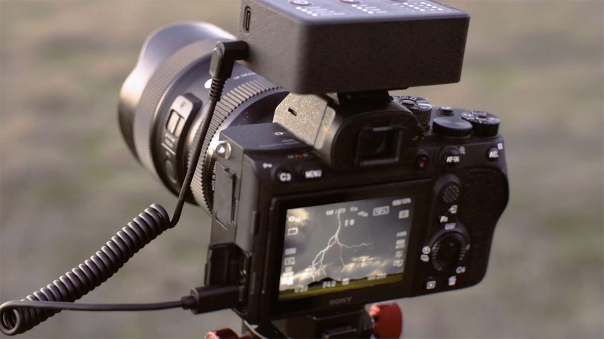 Bolt Hunter camera trigger promises to solve the shutter lag struggle ...