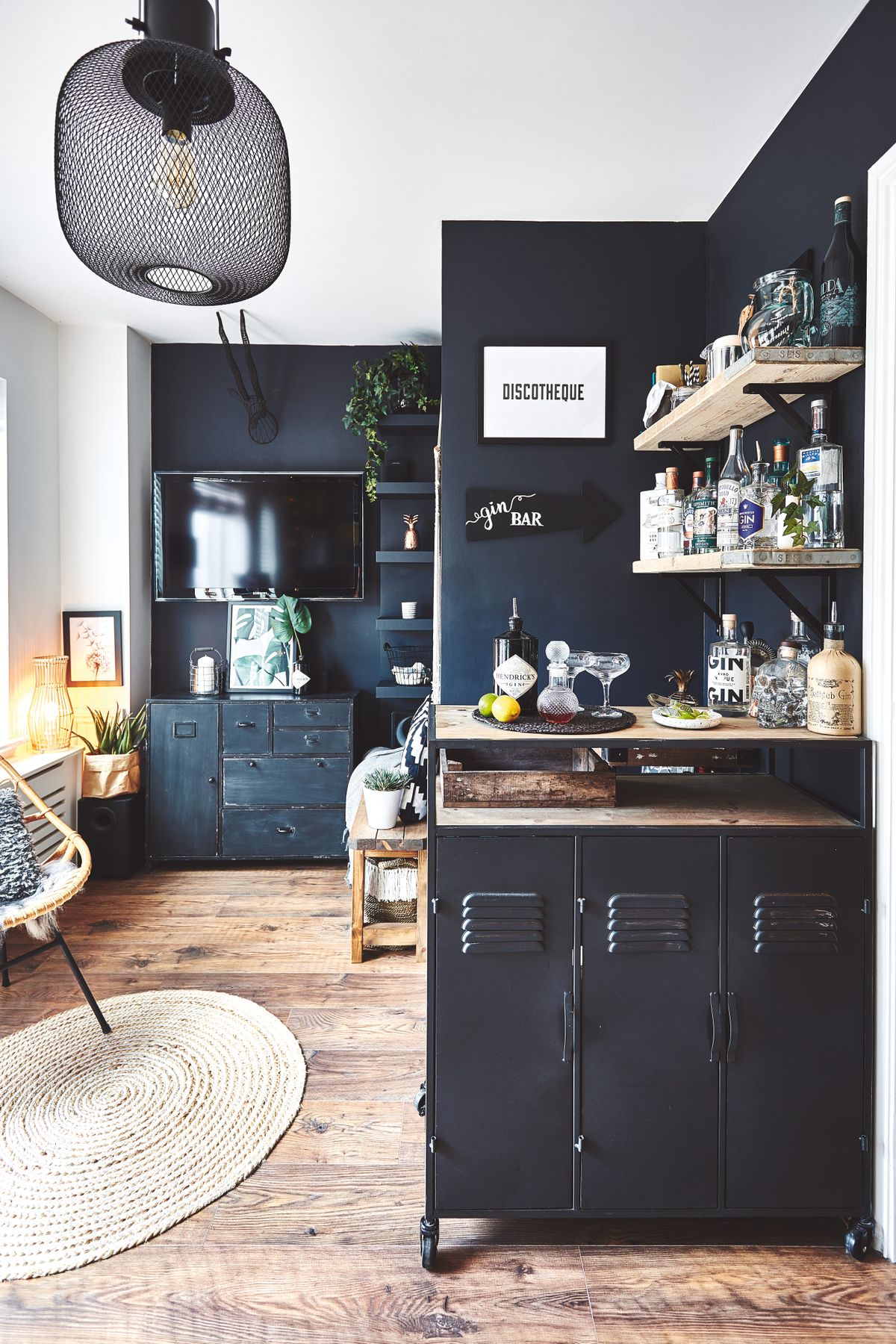 10 (indoor) home bar ideas so brilliant you won't even miss the pub ...