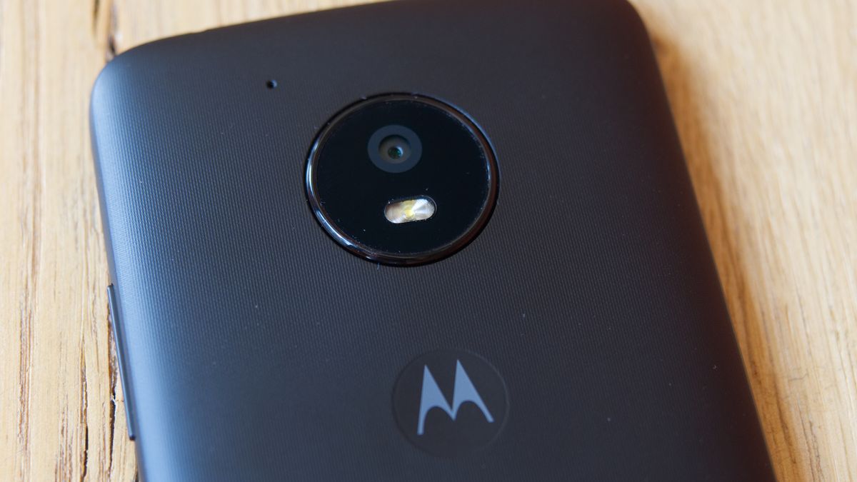 Battery and camera - Moto E4 review - Page 3 | TechRadar