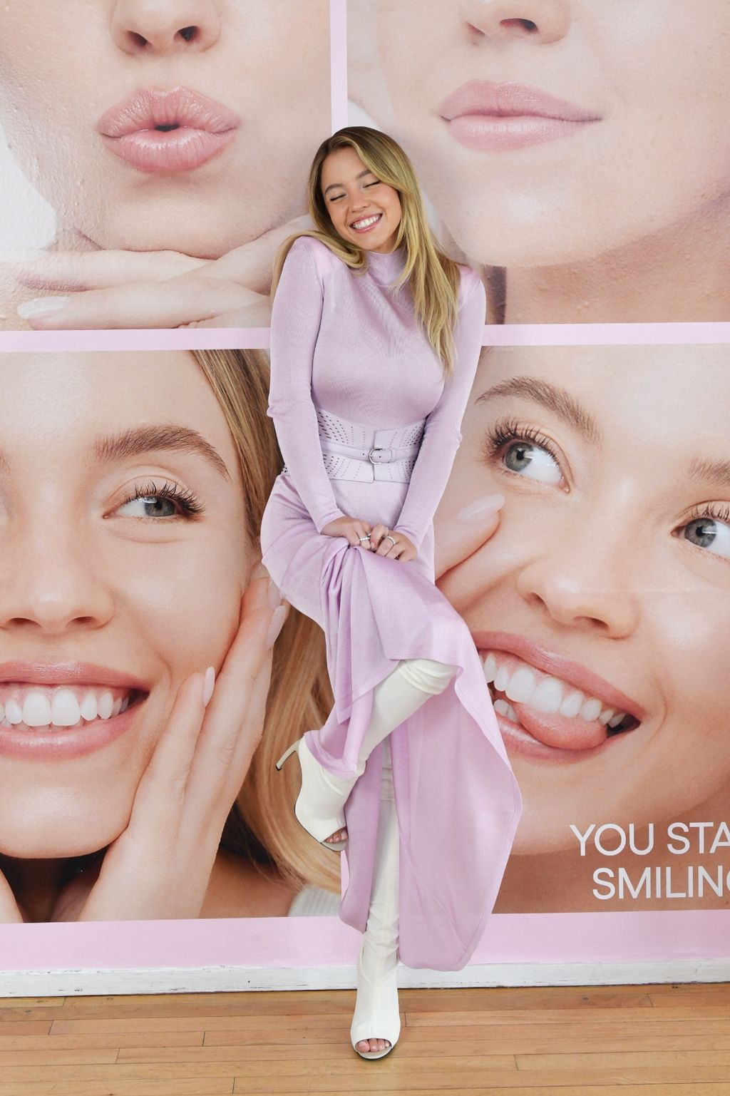 Sydney Sweeney Wears 2024's Most Controversial Shoe Trend in New York ...