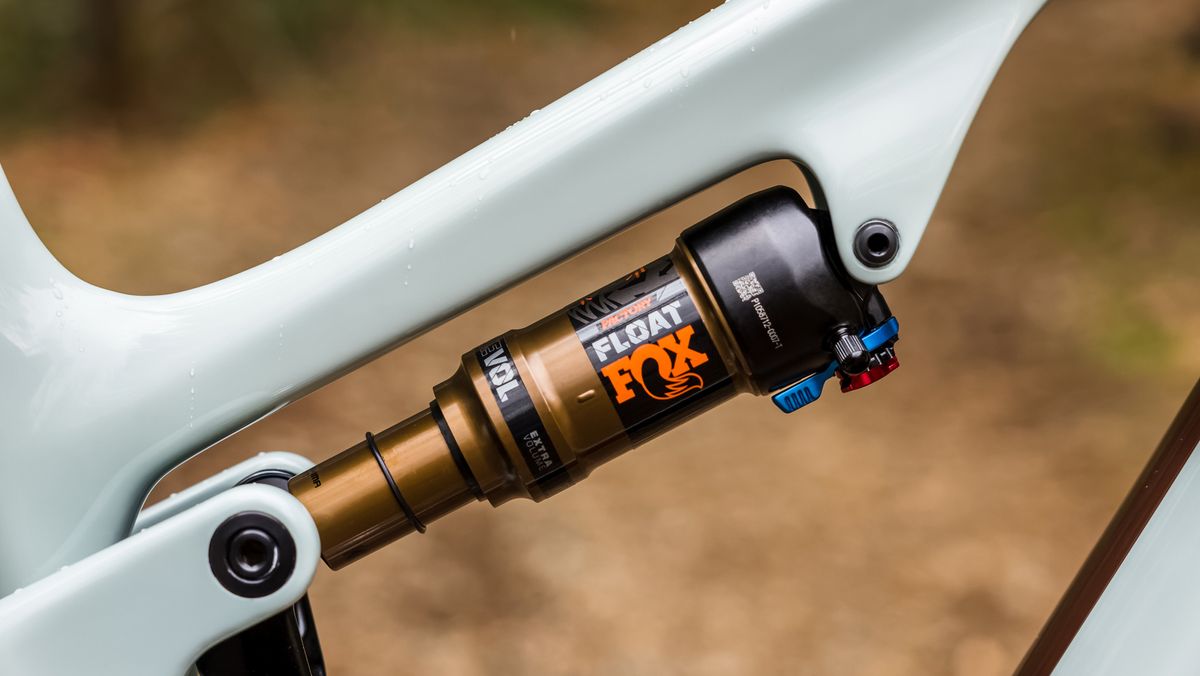 Fox adds two new Float shocks promising more race and trail control ...