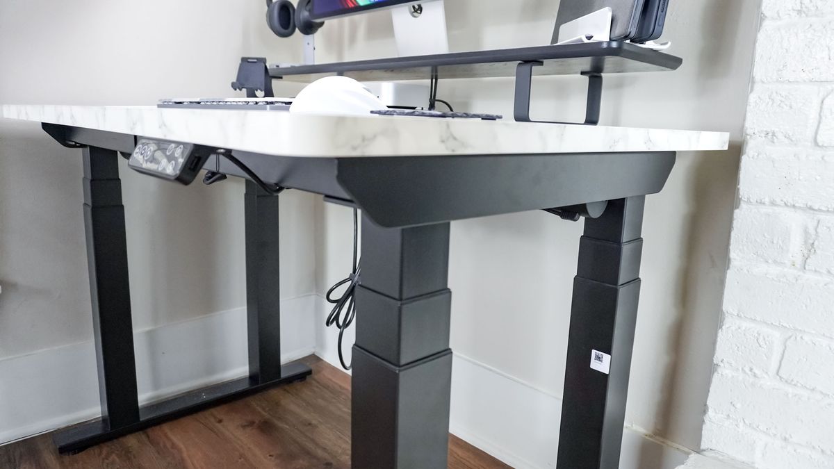 FlexiSpot E7 Plus review | Tom's Guide