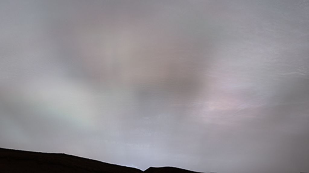 See the first clear images of 'sun rays' on Mars in eerie new NASA ...