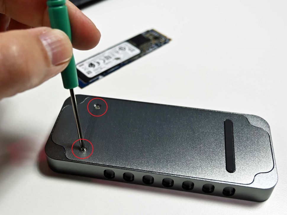 How to setup an SSD enclosure to make a portable power drive | Windows ...