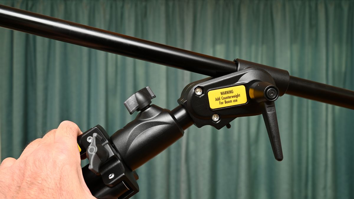 Manfrotto 420B Combi-Boom Stand review: a two-in-one light stand and ...