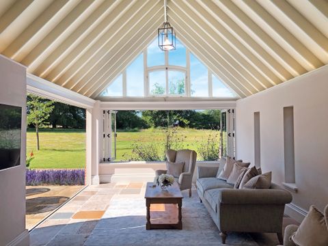 11 Conservatory Lighting Ideas to Cosy up Your Space | Homebuilding