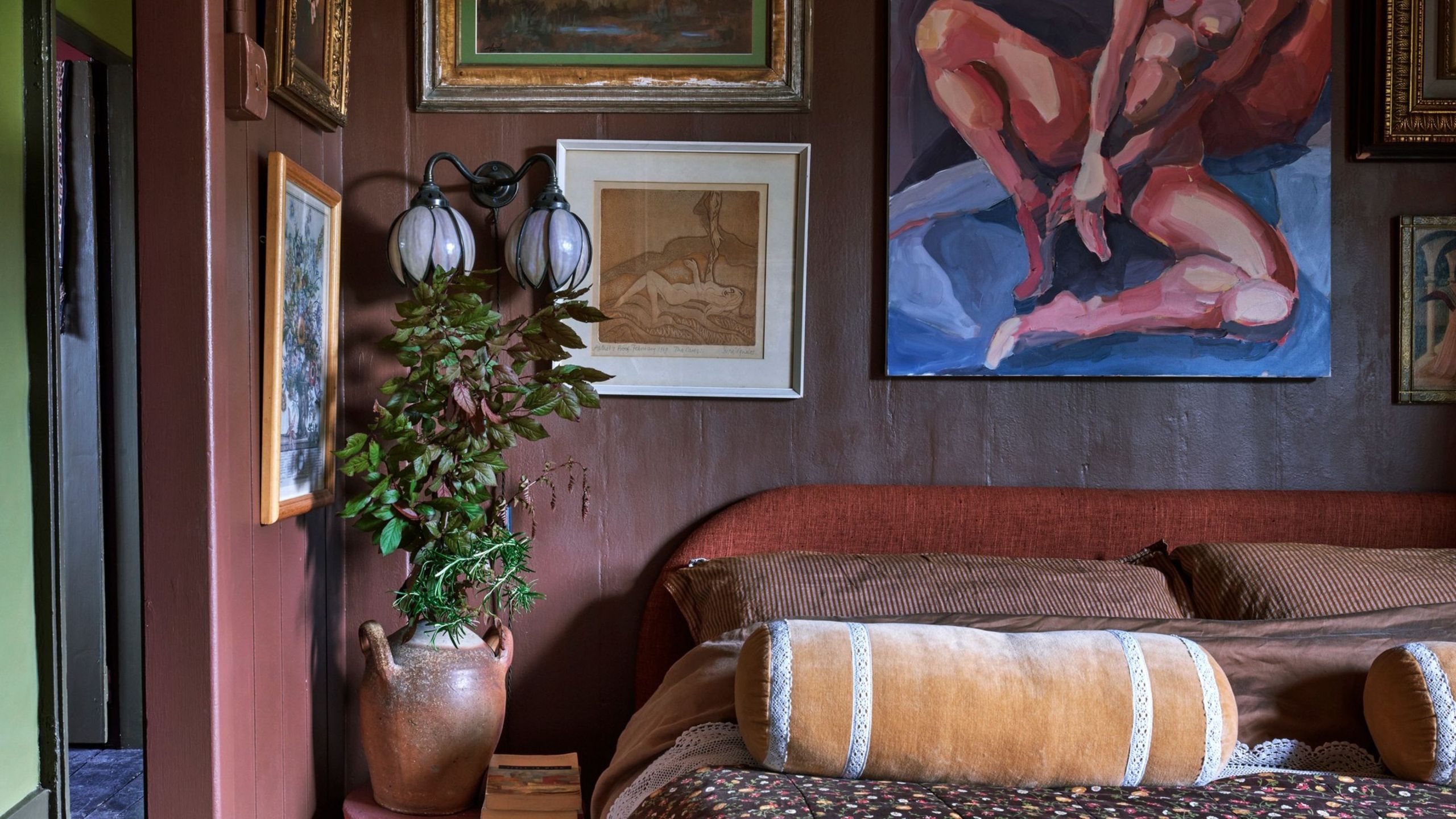 This Designer's Color System Writes Your "Aesthetic Narrative" | Livingetc