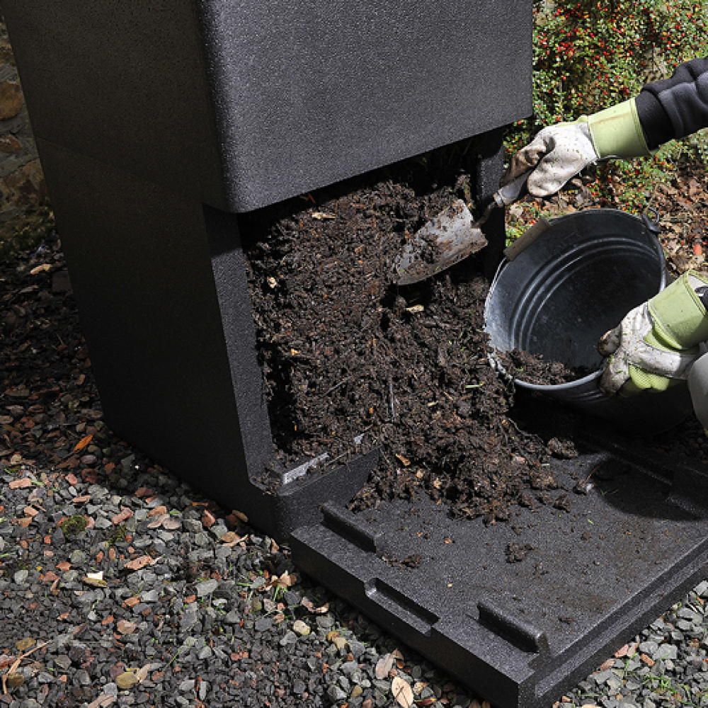 Hot composting – Every thing you need to make compost at home | Ideal Home