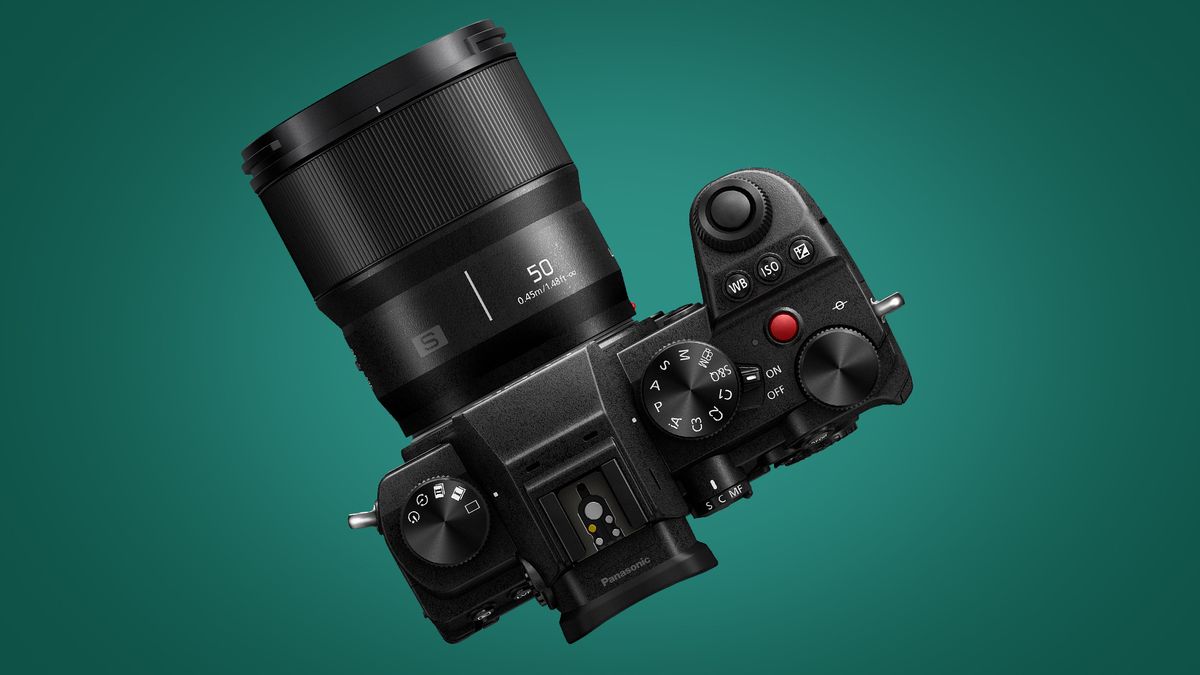 Panasonic launches bargain 50mm prime lens for full-frame Lumix cameras ...