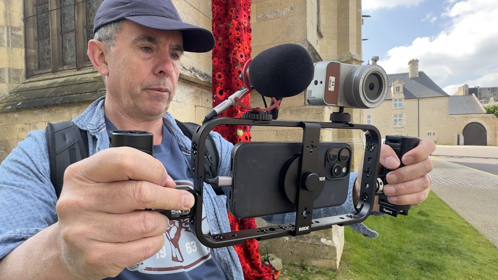 Best iPhone camera grips: rigs and cages to hold your smartphone steady ...