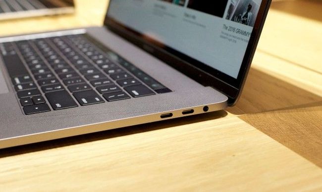 What? Apple Calls MacBook Pro SD Card Slot ‘Cumbersome’ | Laptop Mag