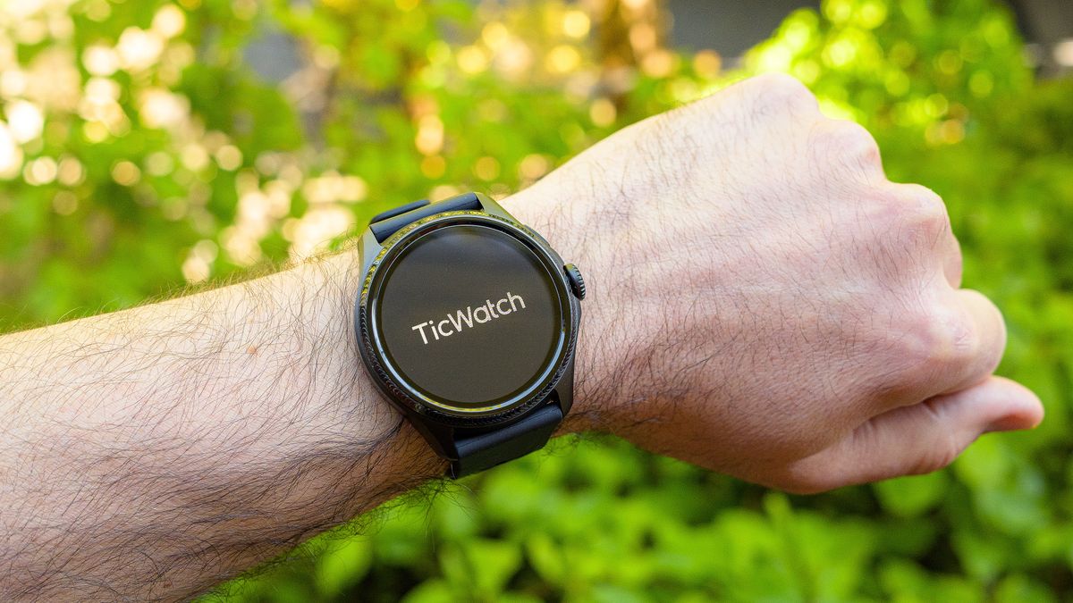 TicWatch Pro 5 Enduro hands-on: an impressive GPS smartwatch with a cloudy future | Tom's Guide