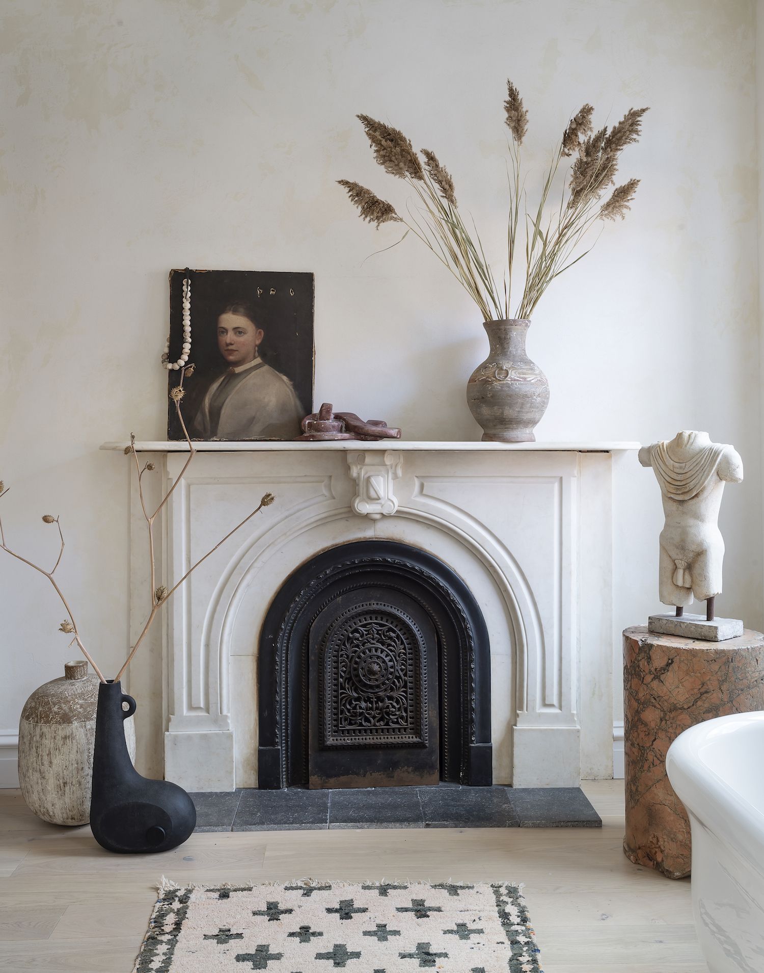 Inside interior designer Athena Calderone's home - a stunning 1900s ...