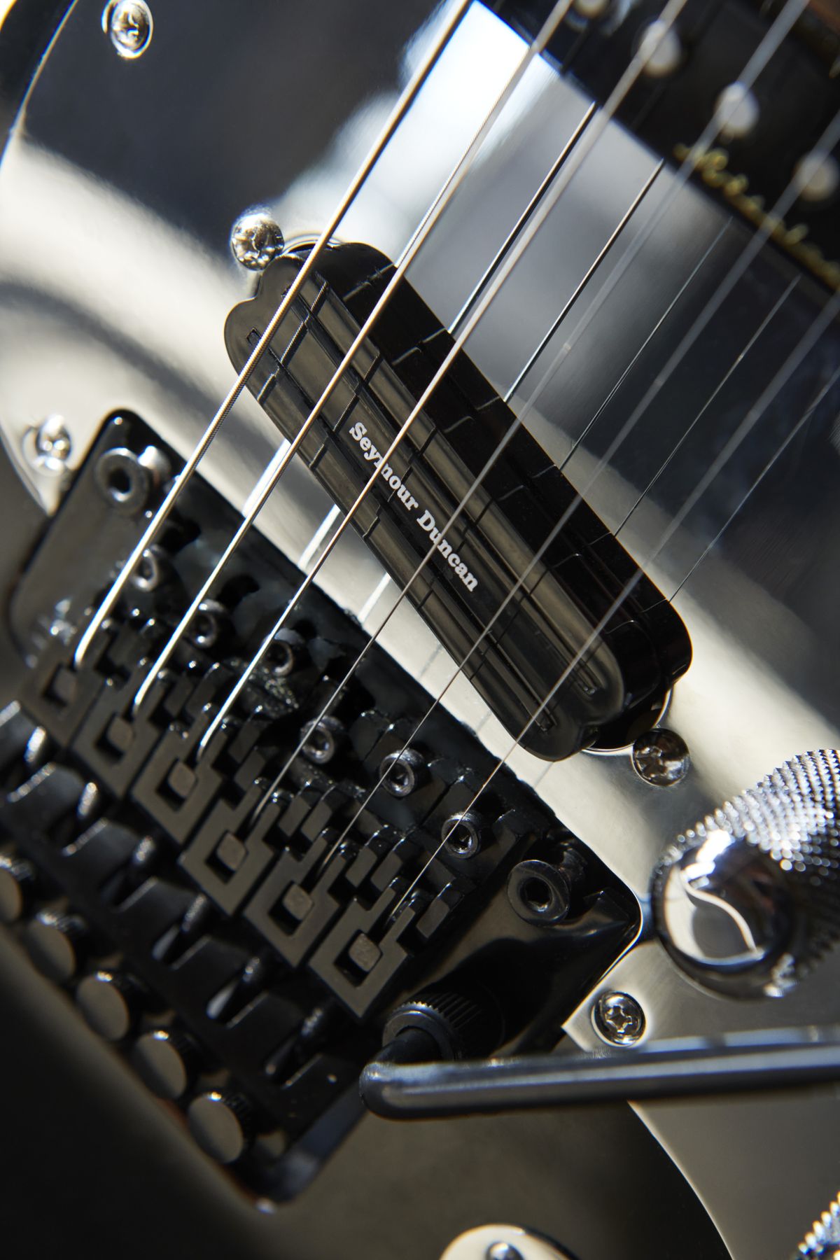 Tom Morello 'Soul Power' Artist Signature Stratocaster released by ...