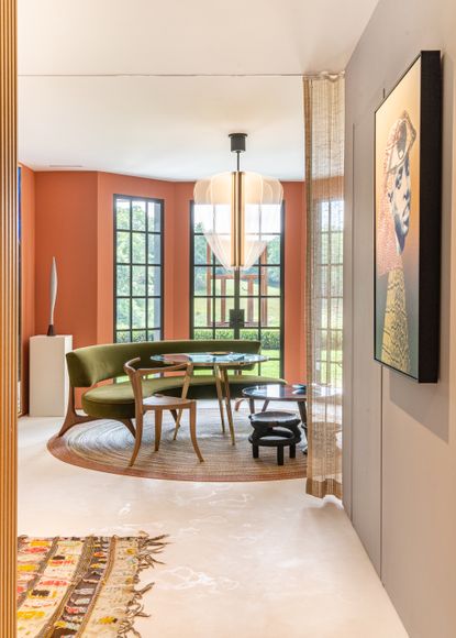 Designers explain how to divide a room with curtains | Livingetc