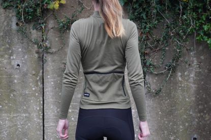 GripGrab Women’s Gravelin MerinoTech Thermal Long Sleeve Jersey review ...