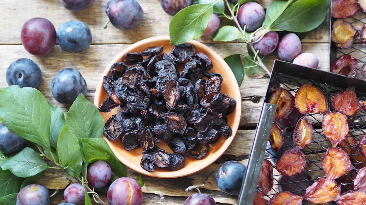 8 Ultimate Edible Plants For Pickling And Preserves | Gardening Know How