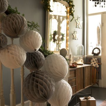 This viral DIY door garland hack is a must for Christmas | Ideal Home