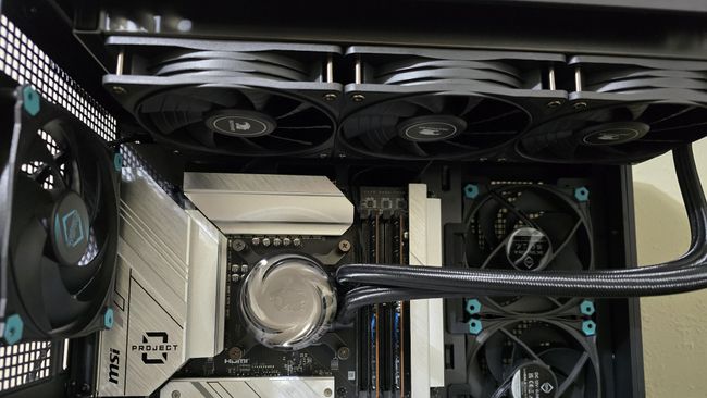 iBuyPower AW4 AIO Review: Thermal domination on a budget | Tom's Hardware