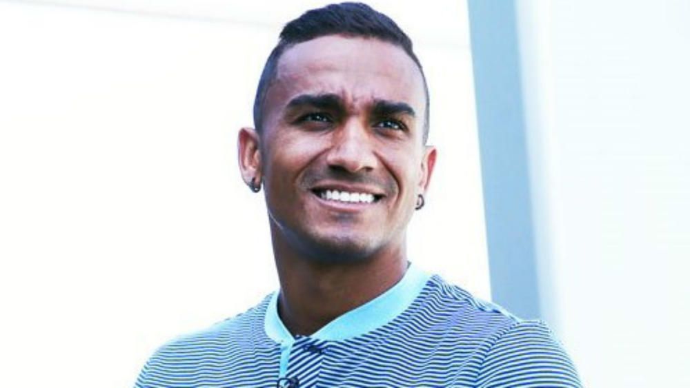 Danilo sets out Man City Champions League ambition | FourFourTwo