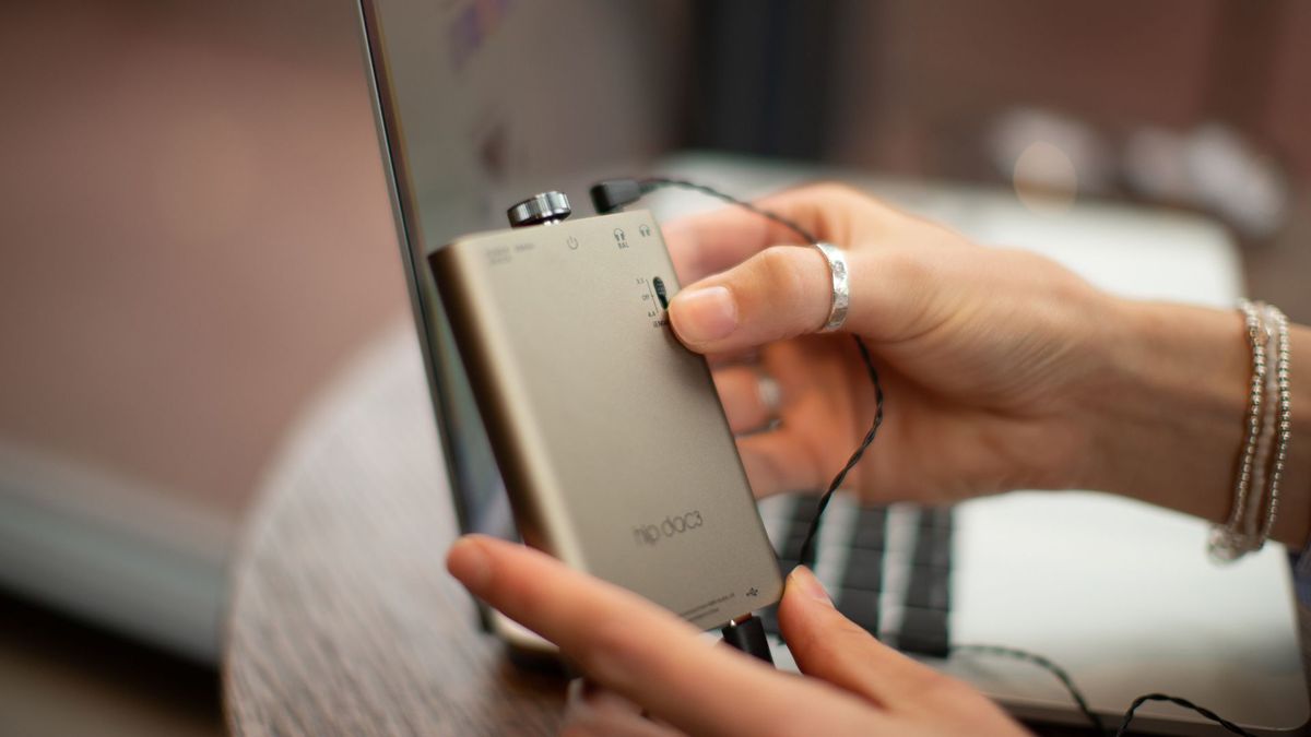 Make your iPhone 15 music playback sound incredible with this 'hipflask ...