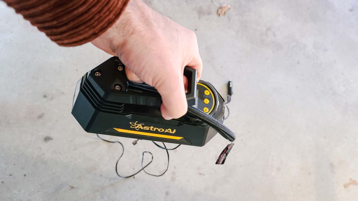 AstroAI Air Compressor review | Tom's Guide