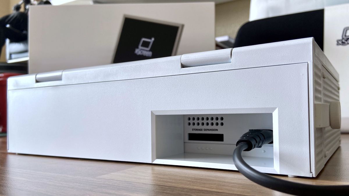 xScreen for Xbox Series S review: A Full HD panel for gaming almost ...