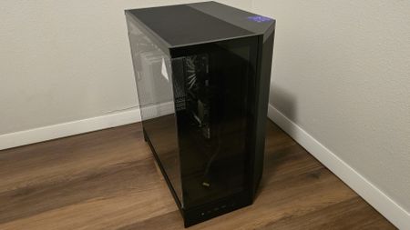 Retro PC case flaunts floppy disk-style bay cover — Silverstone FLP01 ...