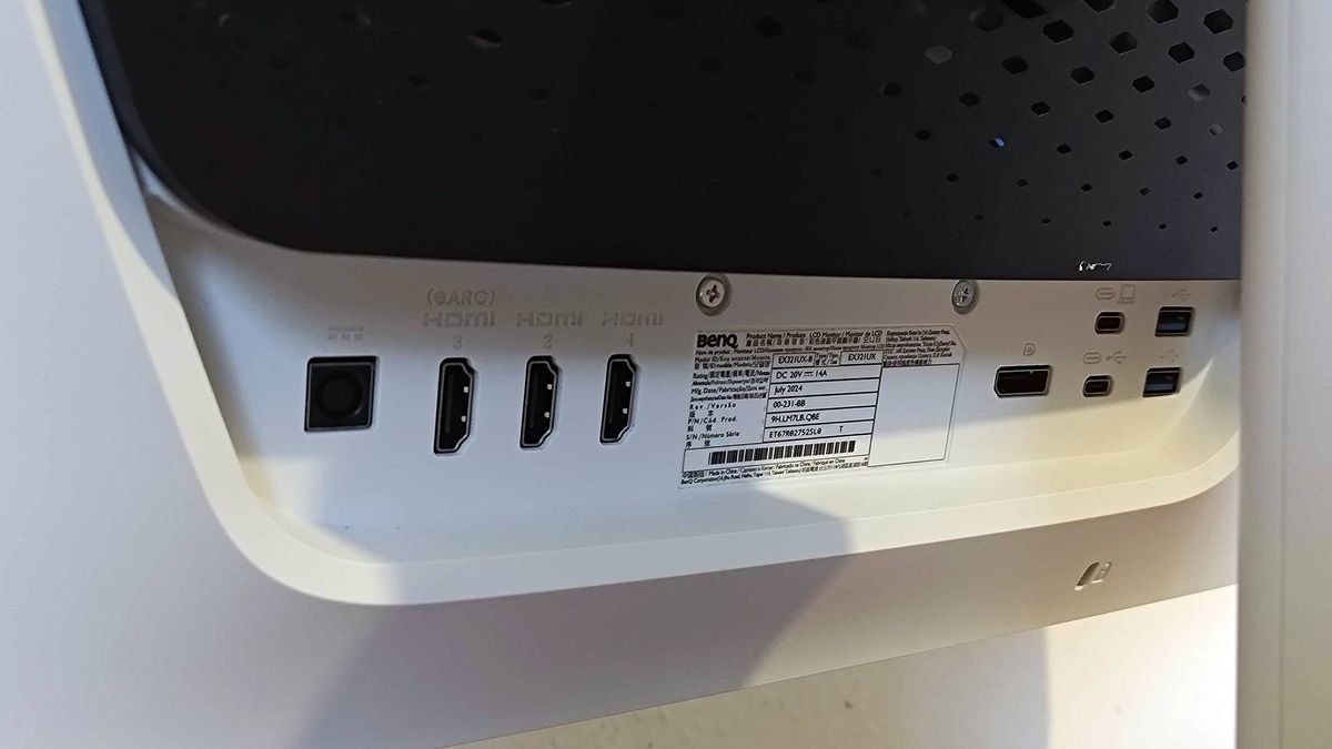 BenQ Mobiuz EX321UX review: “I respect this mean mini LED monitor, but ...