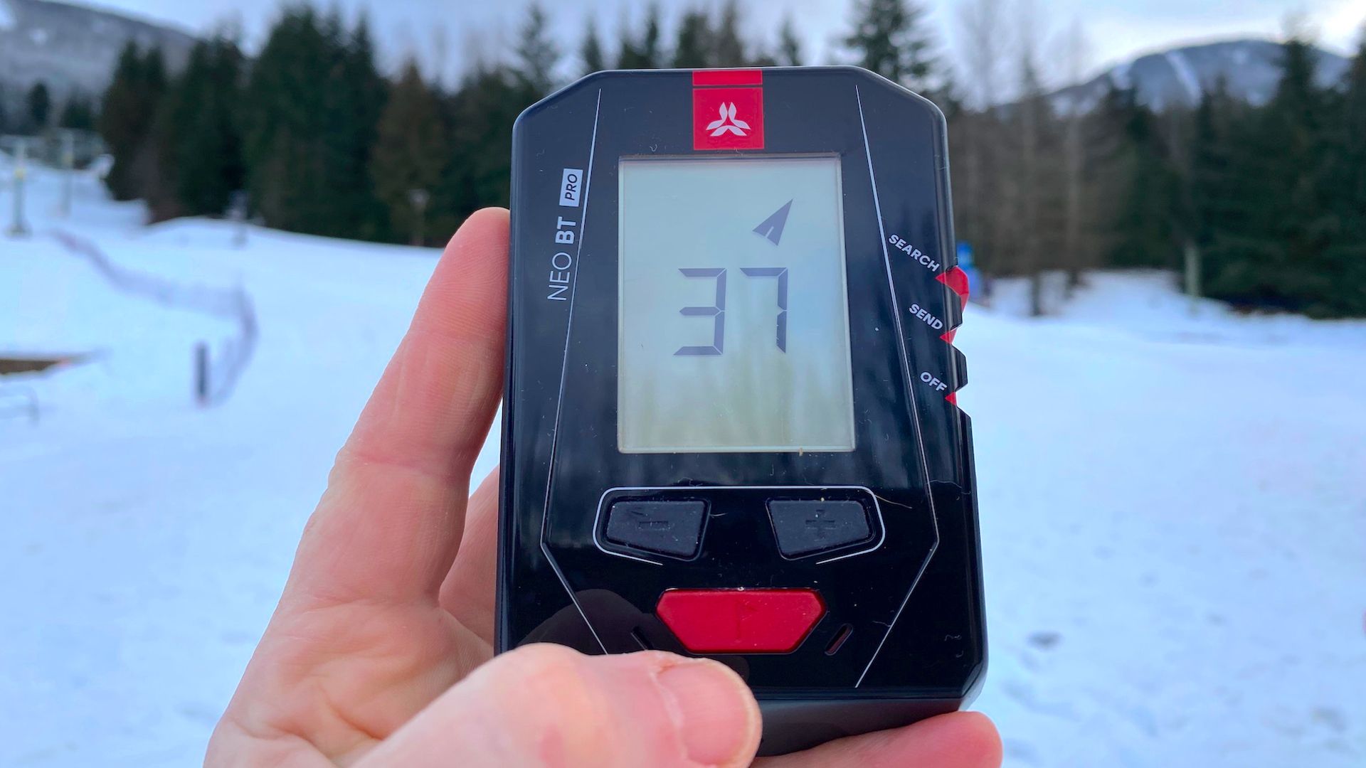 ARVA Neo BT Pro avalanche beacon review | Advnture