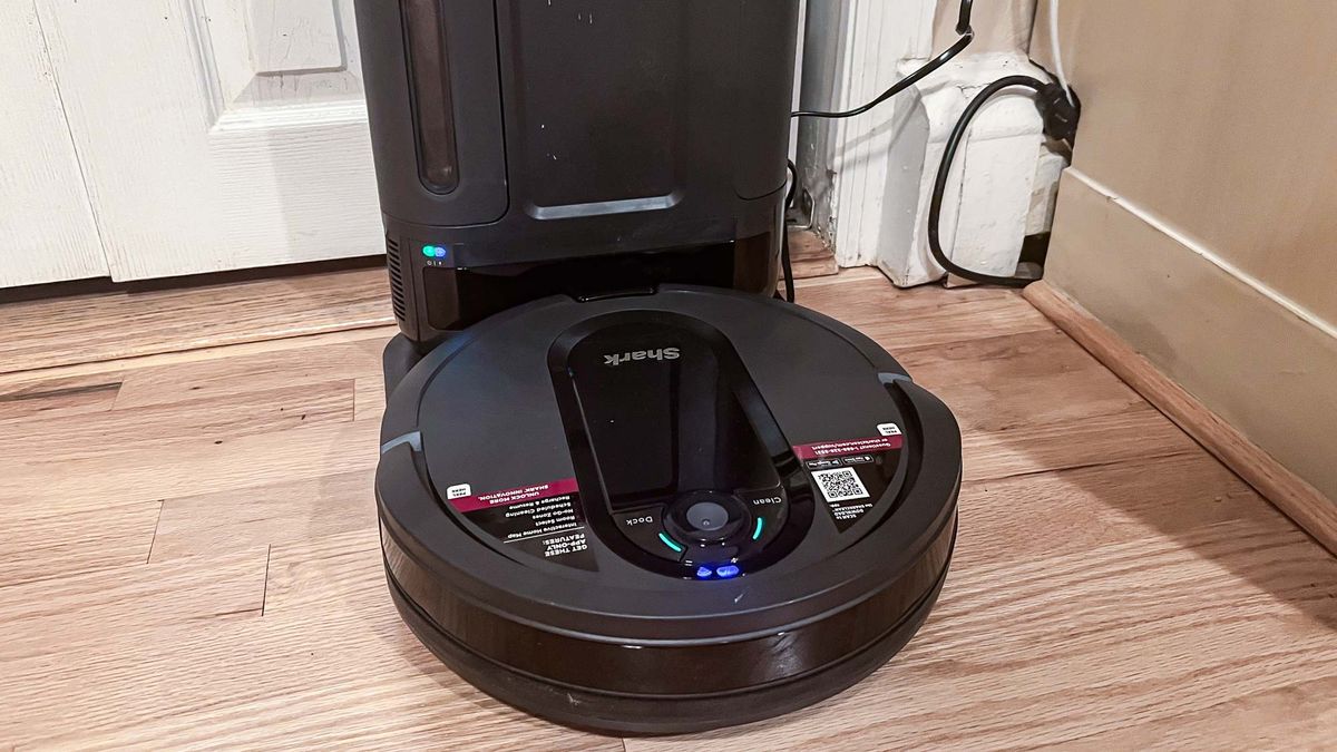 Shark IQ robot vacuum review — map out and clean your smart home for ...