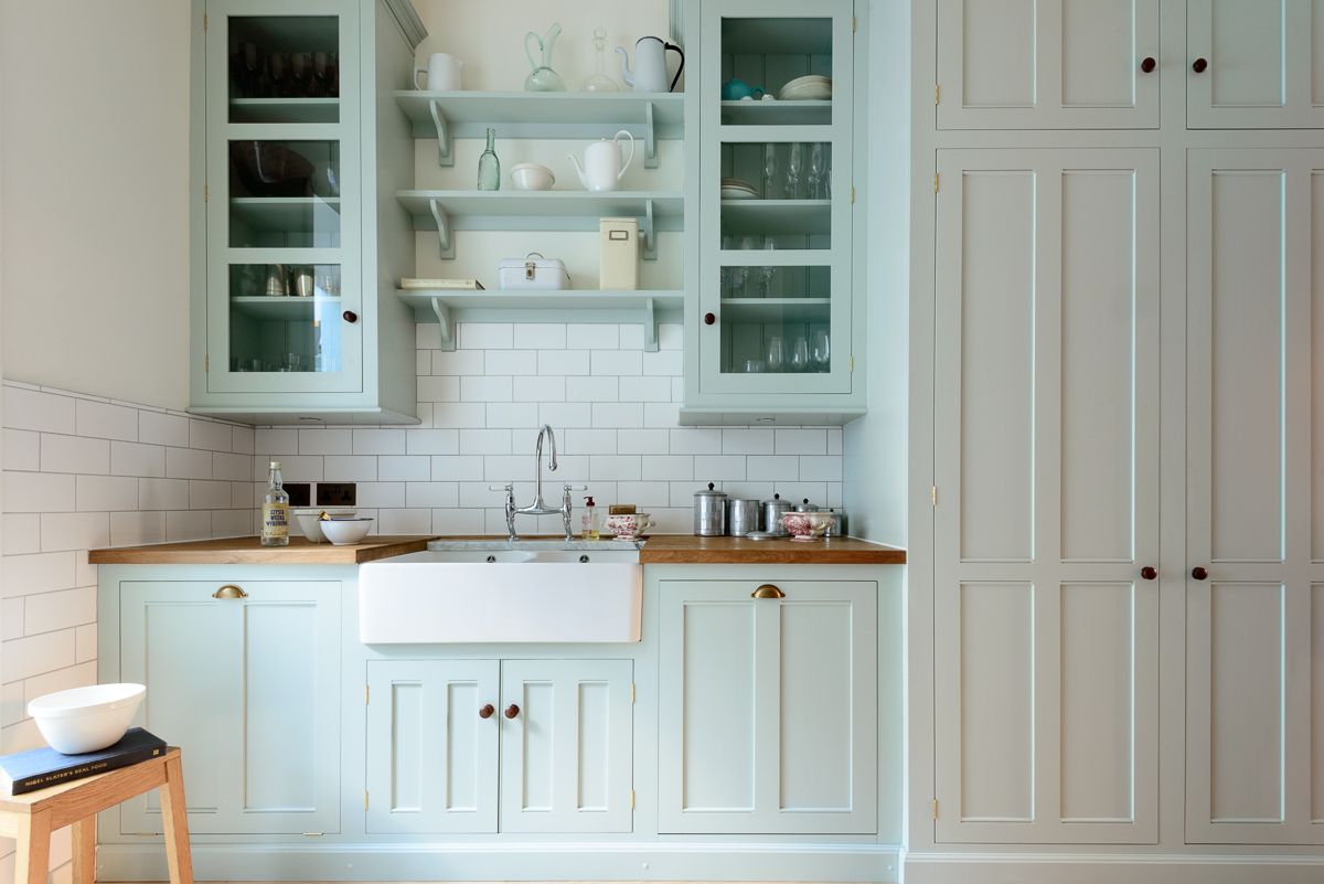 How to Make High Kitchen Cabinets More Accessible — 5 Ways | Livingetc
