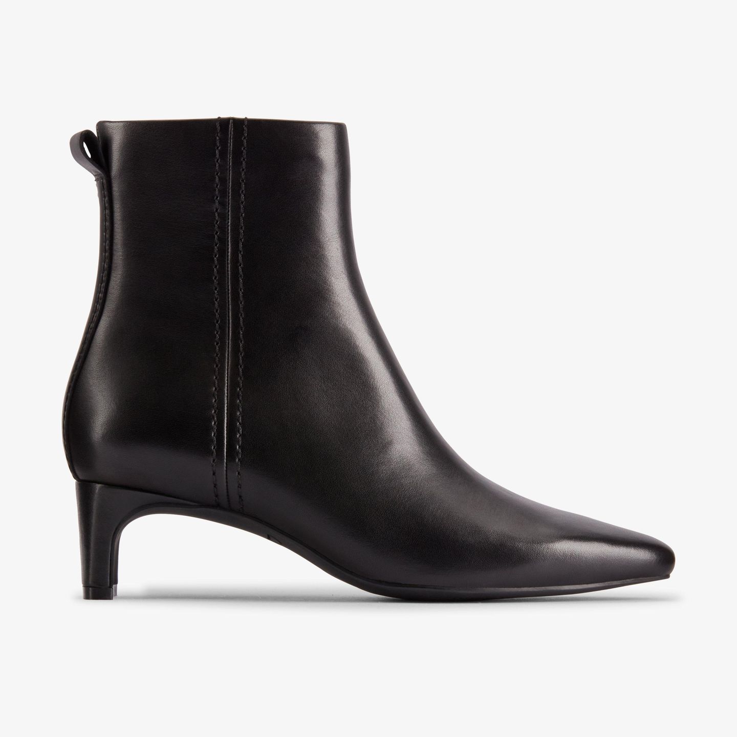 4 Chic Shoes This Editor Is Adding to Her Winter Wardrobe From Clarks ...