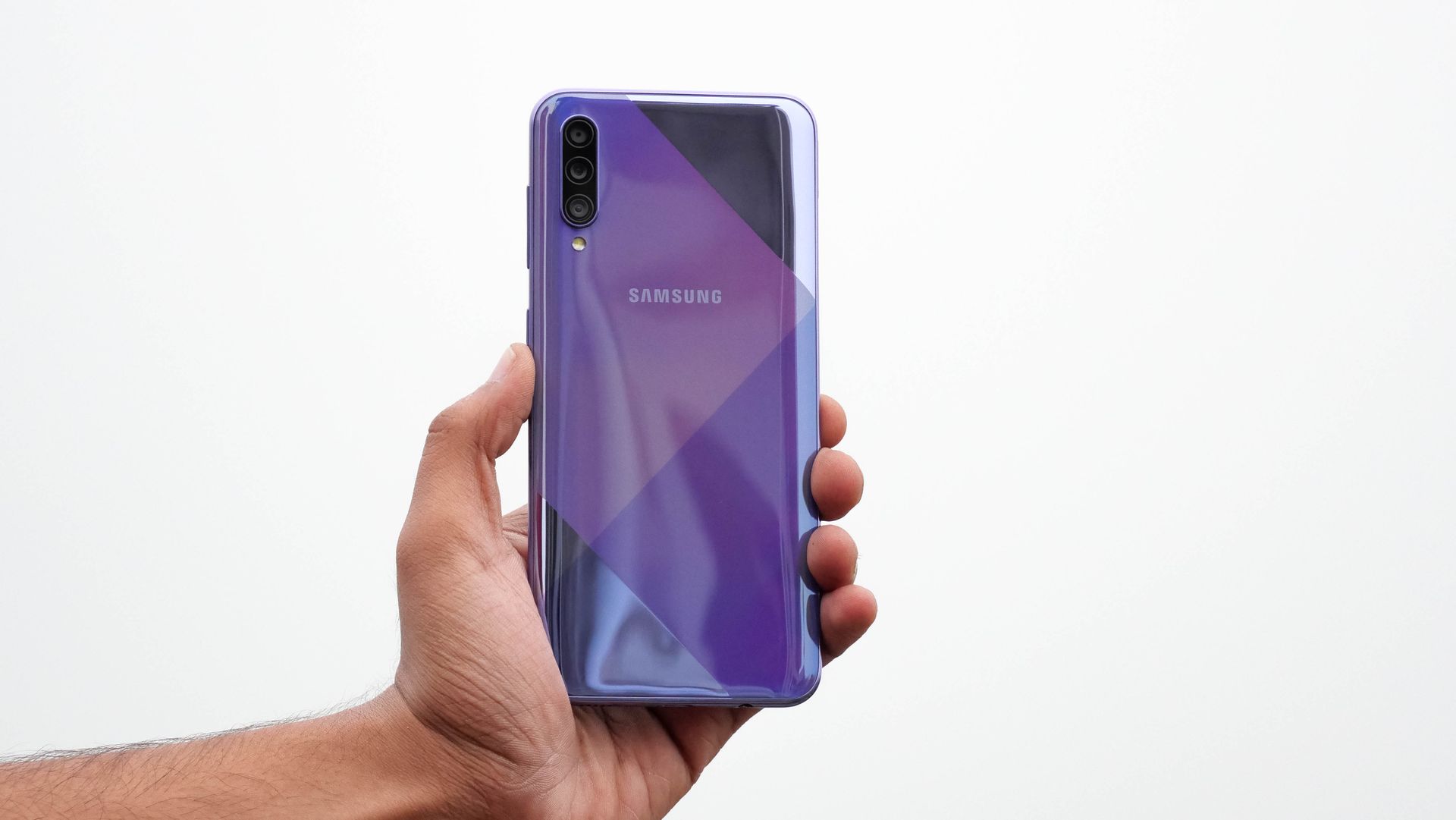 Samsung Galaxy A51 shown-off in new render images with four cameras ...