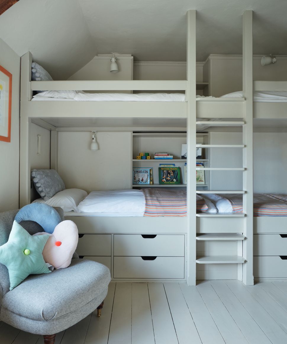 Bunk bed ideas for siblings and sleepovers | Homebuilding