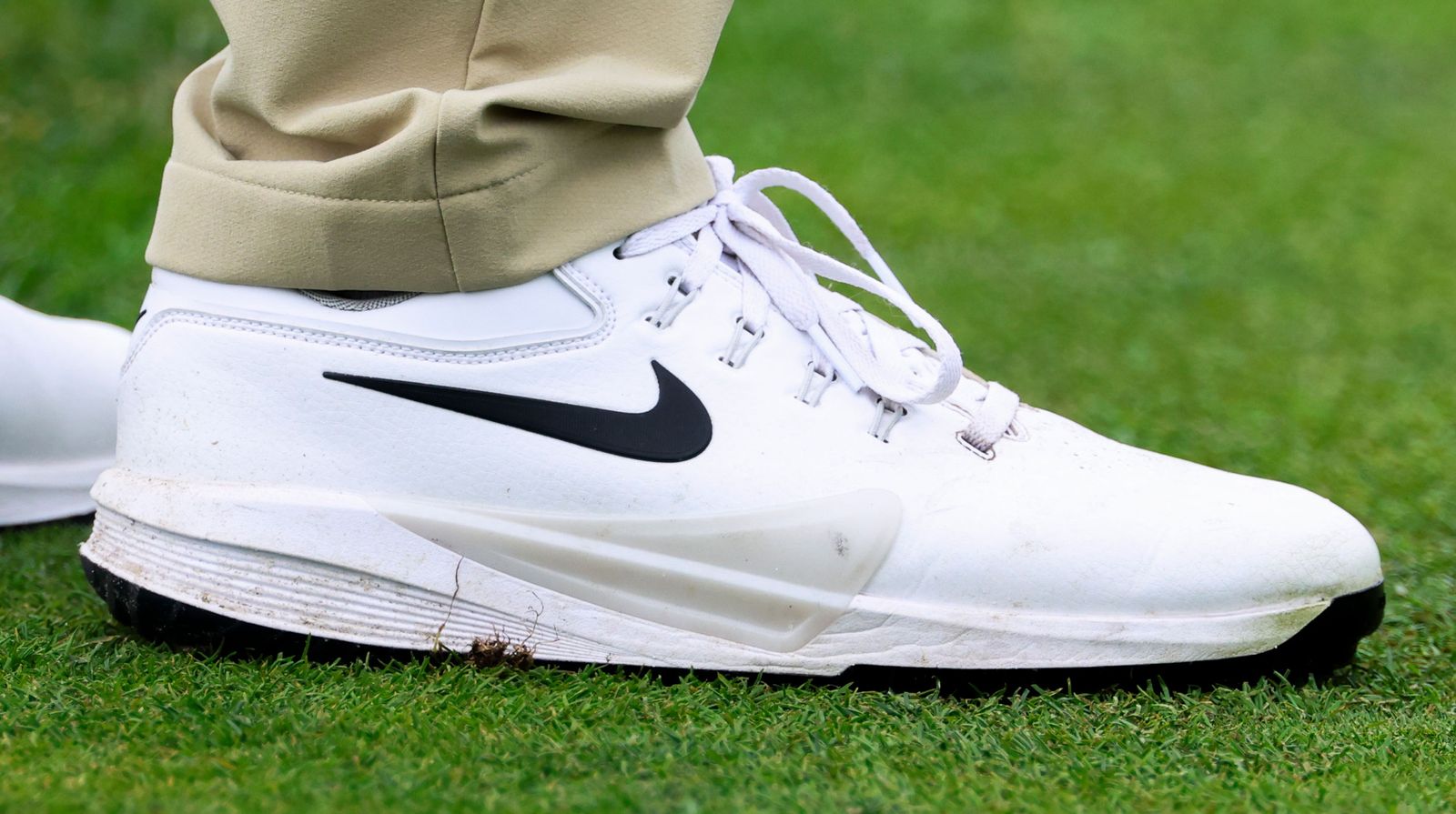 Scottie Scheffler's Secret Weapon? Nike Unveils New Shoe Co-Designed By ...