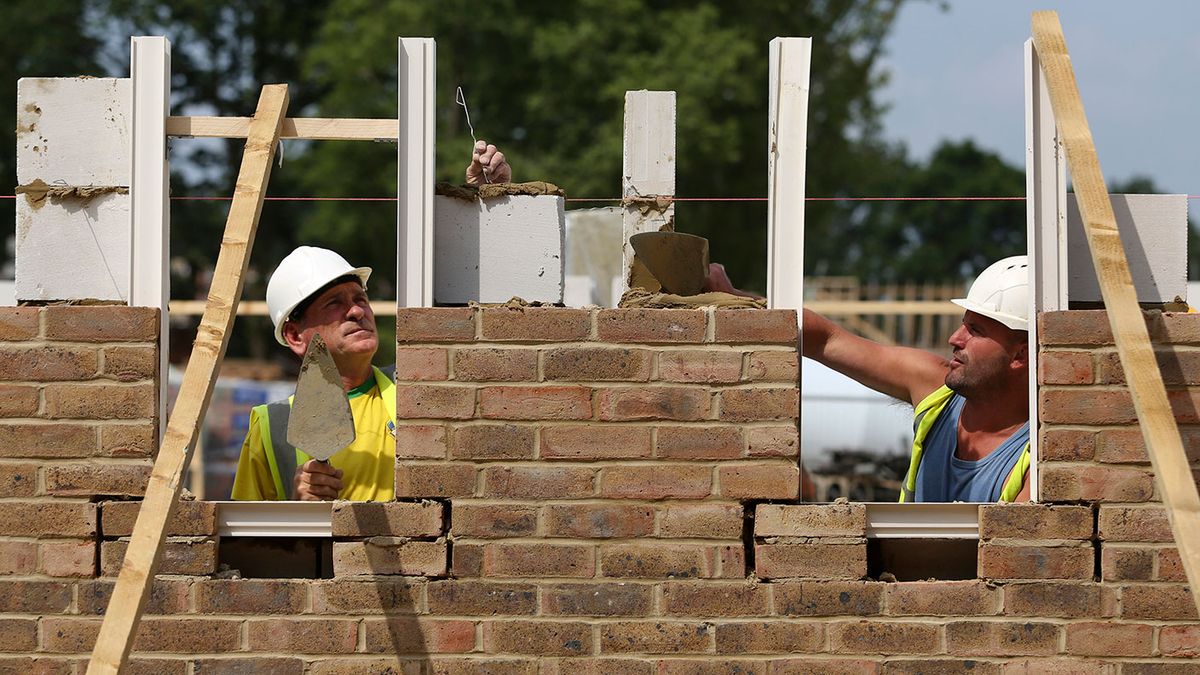 Despite cooling UK house prices, builders are charging ahead | MoneyWeek