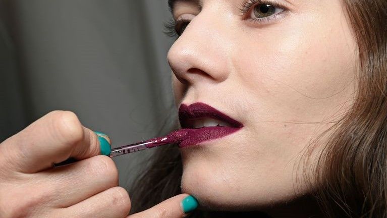 30 Makeup Tips - Celebrity Makeup Artists Reveal Beauty Secrets | Marie ...