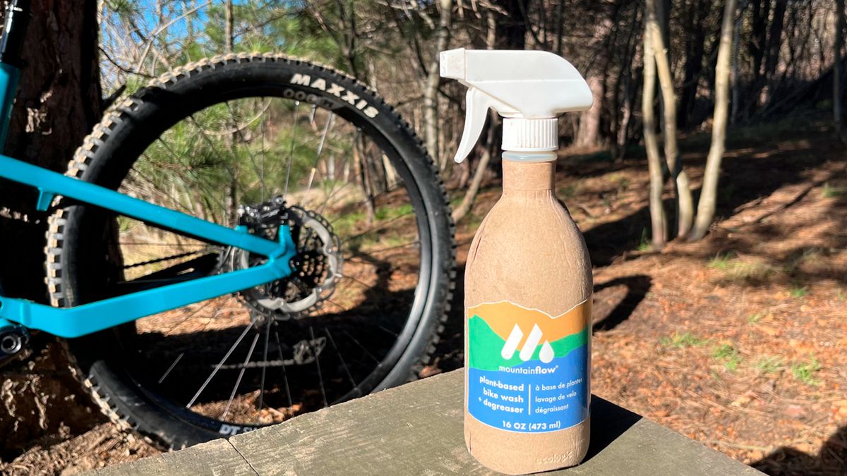 Mountainflow Eco Wax Bike Wash + Degreaser review | Bike Perfect