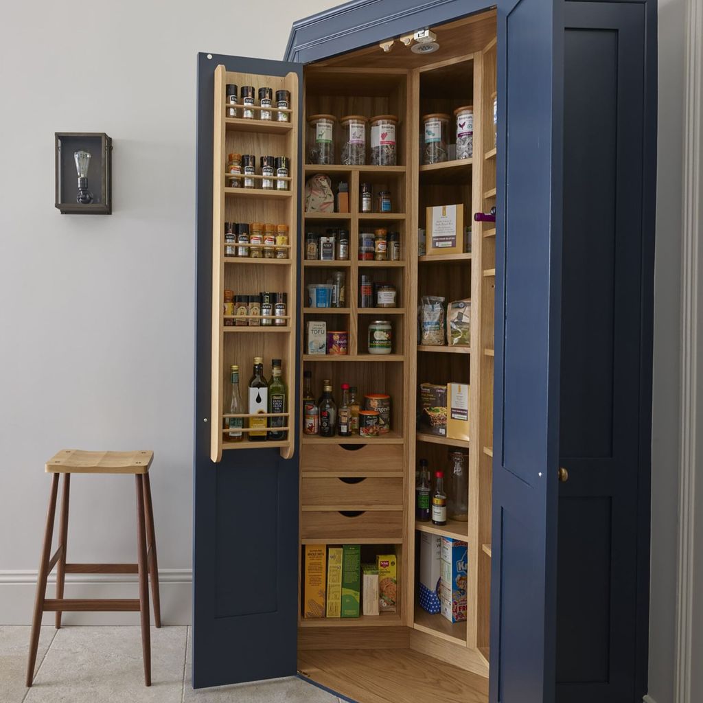 Freestanding kitchen ideas for a versatile and relaxed space | Ideal Home