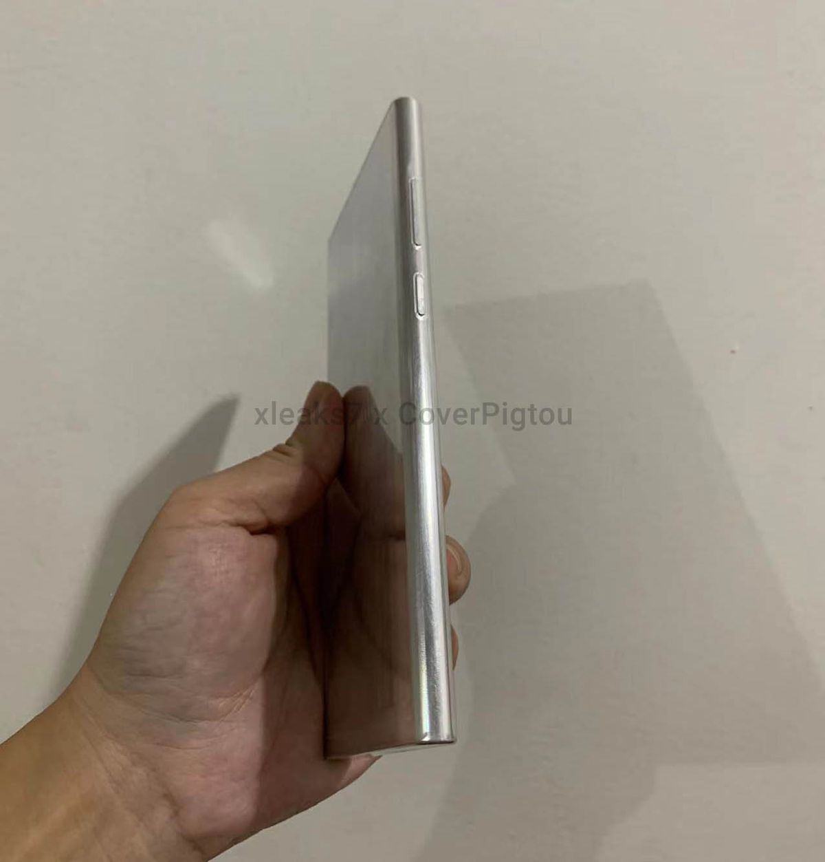 Samsung Galaxy S22 Ultra dummy unit reveals new design for flagship ...