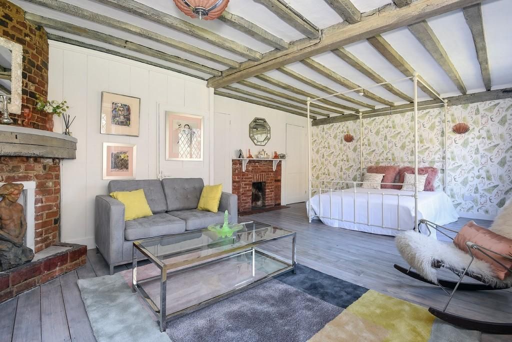 Five spectacular country cottages, within commuting distance of London ...