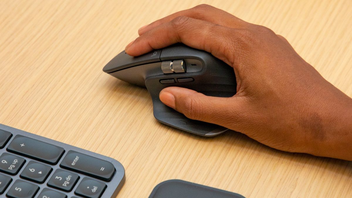 Logitech MX Master 3 Wireless Mouse Review: Reinventing the Wheel ...