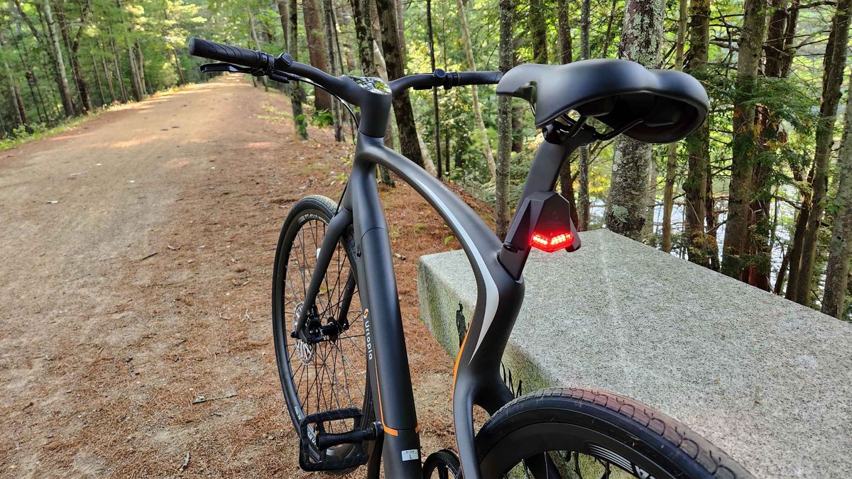 Urtopia Carbon E-bike review: The most advanced bike in existence is ...