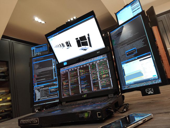 Seven-Screen Aurora A7 Laptop Costs Up to $20,000 | Tom's Hardware