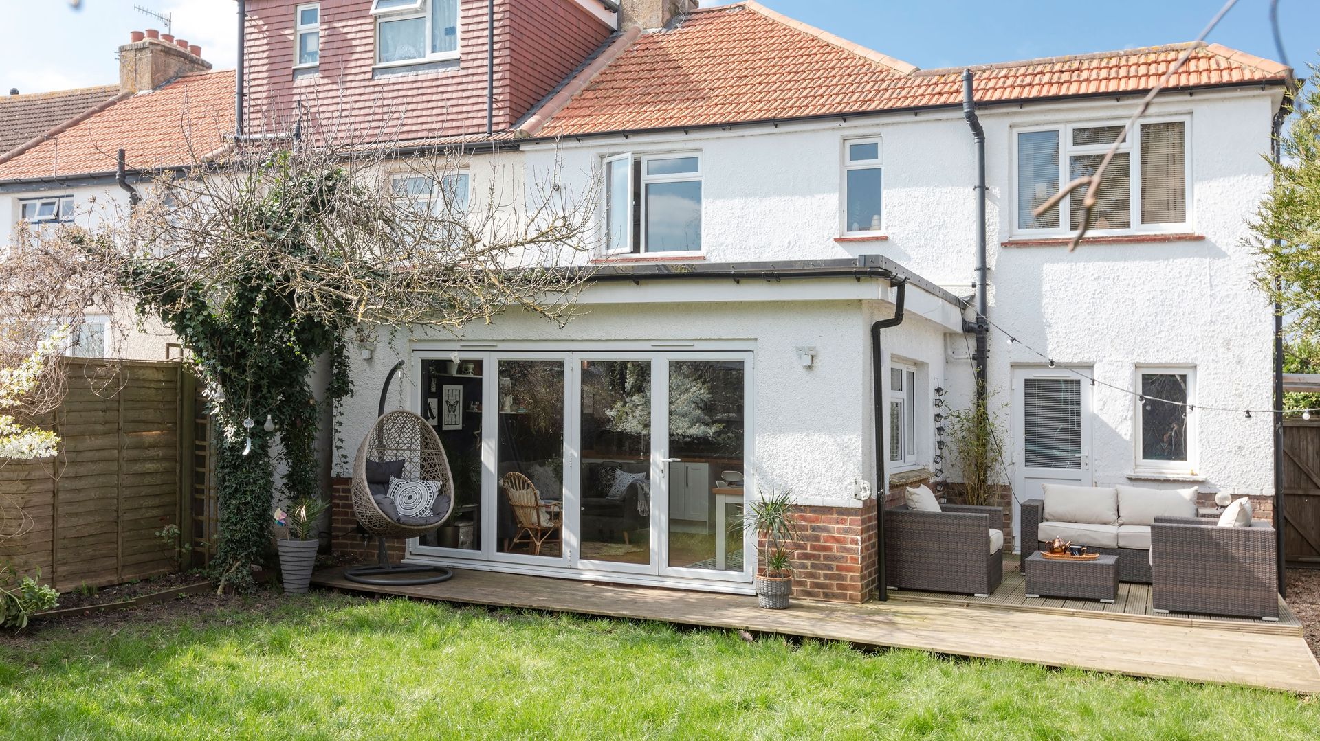 Real home: this mid-century terrace was transformed with a bold touch ...